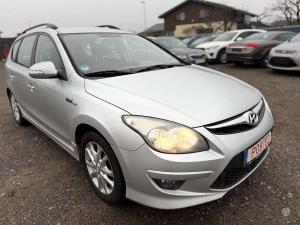 Pelēks Hyundai i30 2011 Kauņa, ar dzinēja tilpumu 1.59 L un nobraukumu 213 tūkst. km par 3550 €, foto  vietnē AUTOMOTO.COM.LV