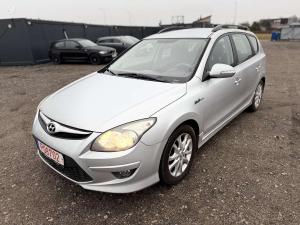Pelēks Hyundai i30 2011 Kauņa, ar dzinēja tilpumu 1.59 L un nobraukumu 213 tūkst. km par 3550 €, foto 2 vietnē AUTOMOTO.COM.LV