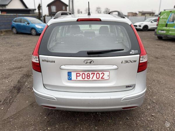Pelēks Hyundai i30 2011 Kauņa, ar dzinēja tilpumu 1.59 L un nobraukumu 213 tūkst. km par 3550 €, foto 6 vietnē AUTOMOTO.COM.LV