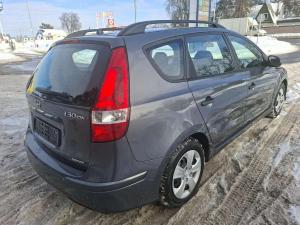 Grey Hyundai i30 2011 in Utena, with an engine capacity of 1.58 L and mileage of 230 thousand km for 2100 €, photo 6 on AUTOMOTO.COM.LV