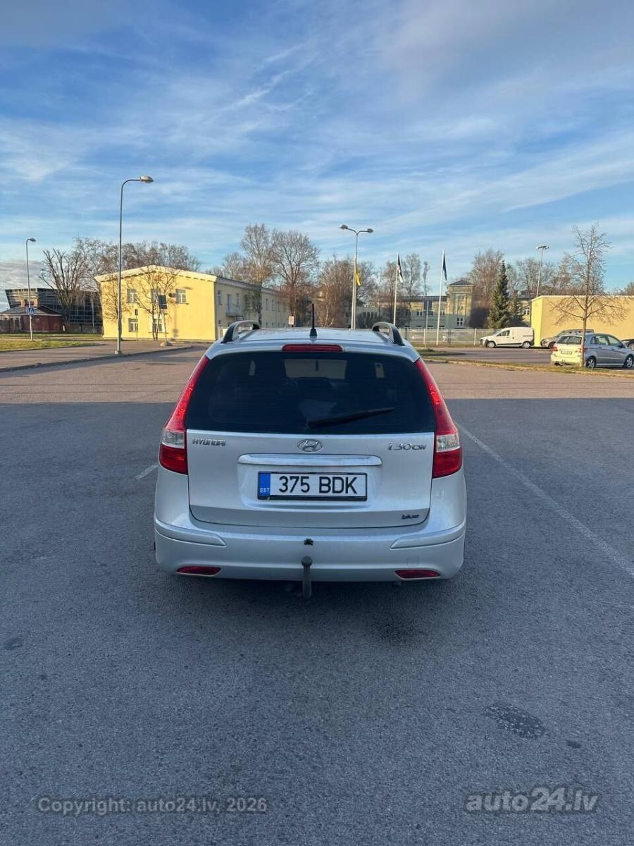 Pelēks Hyundai i30 2011 Tallina, ar dzinēja tilpumu 1.60 L un nobraukumu 359 tūkst. km par 2999 €, foto 6 vietnē AUTOMOTO.COM.LV