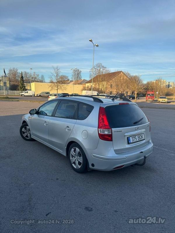 Pelēks Hyundai i30 2011 Tallina, ar dzinēja tilpumu 1.60 L un nobraukumu 359 tūkst. km par 2999 €, foto 6 vietnē AUTOMOTO.COM.LV