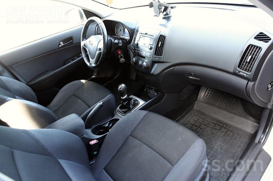 Pelēks Hyundai i30 2011 Tukums, ar dzinēja tilpumu 1.60 L un nobraukumu 245 tūkst. km par 1550 €, foto 10 vietnē AUTOMOTO.COM.LV