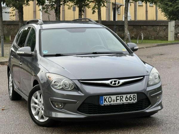 Серый Хендай i30 2011 в Каунас, объемом двигателя 1.58 л и пробегом 213 тыс. км за 2750 €, фото 1 на AUTOMOTO.COM.LV