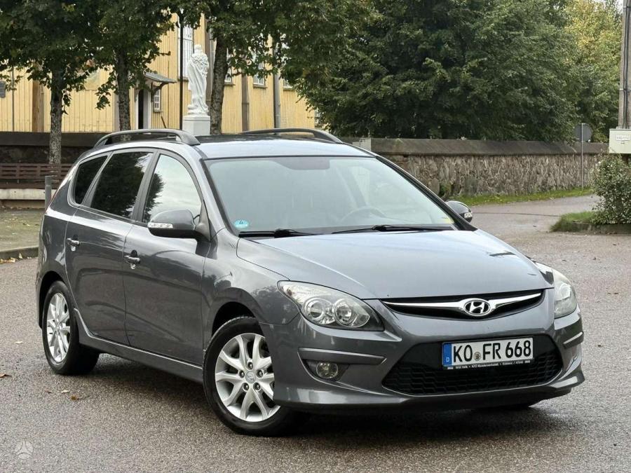 Серый Хендай i30 2011 в Каунас, объемом двигателя 1.58 л и пробегом 213 тыс. км за 2750 €, фото 3 на AUTOMOTO.COM.LV