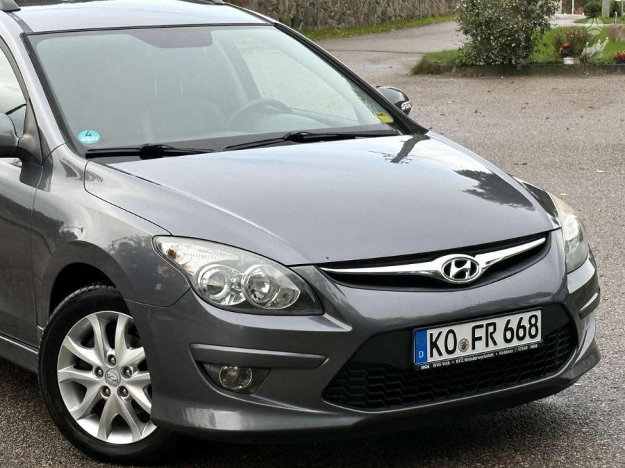 Серый Хендай i30 2011 в Каунас, объемом двигателя 1.58 л и пробегом 213 тыс. км за 2750 €, фото 7 на AUTOMOTO.COM.LV