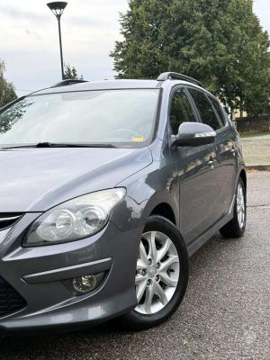 Серый Хендай i30 2011 в Каунас, объемом двигателя 1.58 л и пробегом 213 тыс. км за 2750 €, фото 13 на AUTOMOTO.COM.LV