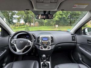 Серый Хендай i30 2011 в Каунас, объемом двигателя 1.58 л и пробегом 213 тыс. км за 2750 €, фото 17 на AUTOMOTO.COM.LV