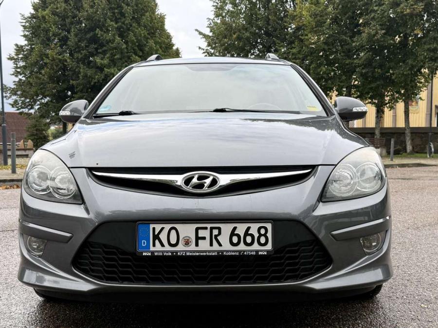 Серый Хендай i30 2011 в Каунас, объемом двигателя 1.58 л и пробегом 213 тыс. км за 2750 €, фото 29 на AUTOMOTO.COM.LV