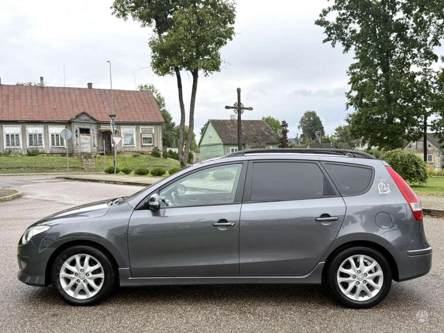 Серый Хендай i30 2011 в Каунас, объемом двигателя 1.58 л и пробегом 213 тыс. км за 2750 €, фото 31 на AUTOMOTO.COM.LV