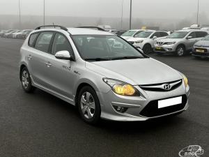 Pelēks Hyundai i30 2012 Avižieniai, ar dzinēja tilpumu 1.60 L un nobraukumu 376 tūkst. km par 2290 €, foto 3 vietnē AUTOMOTO.COM.LV