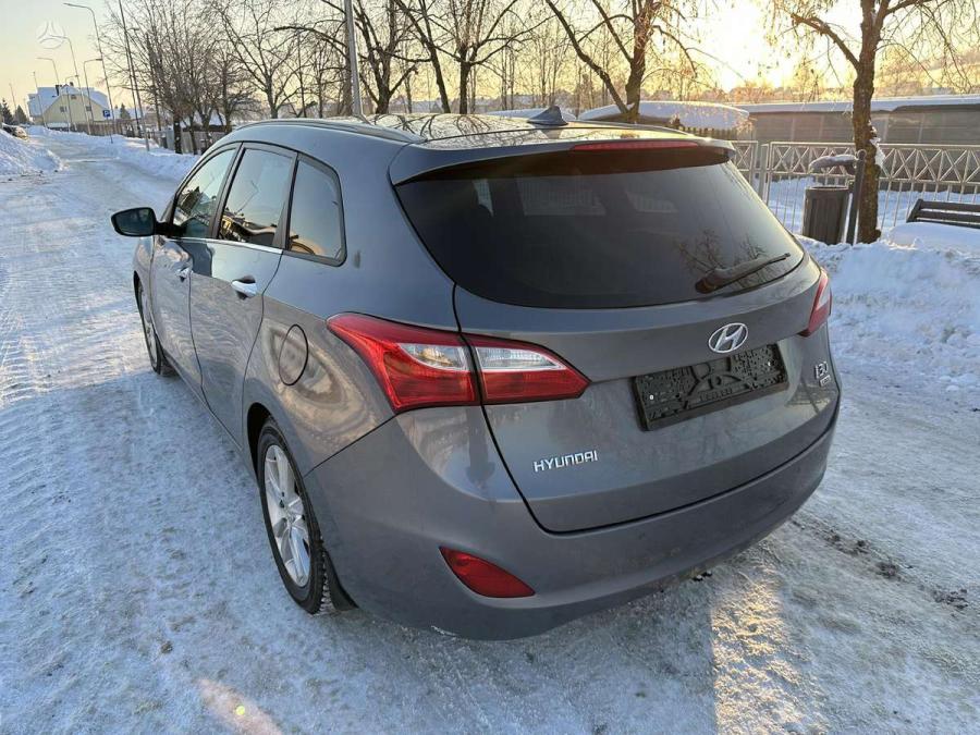 Pelēks Hyundai i30 2012 Telšiai, ar dzinēja tilpumu 1.60 L un nobraukumu 262 tūkst. km par 4200 €, foto 3 vietnē AUTOMOTO.COM.LV