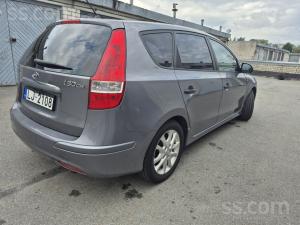 Grey Hyundai i30 2012 in Riga, with an engine capacity of 1.60 L and mileage of 204 thousand km for 2450 €, photo 6 on AUTOMOTO.COM.LV