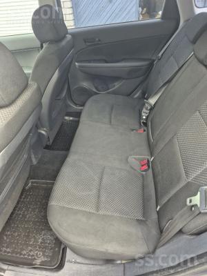 Grey Hyundai i30 2012 in Riga, with an engine capacity of 1.60 L and mileage of 204 thousand km for 2450 €, photo 10 on AUTOMOTO.COM.LV