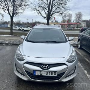 Pelēks Hyundai i30 2012 Rīga, ar dzinēja tilpumu 1.40 L un nobraukumu 330 tūkst. km par 3500 €, foto  vietnē AUTOMOTO.COM.LV