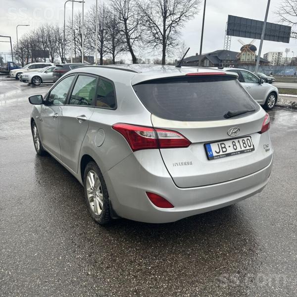 Grey Hyundai i30 2012 in Riga, with an engine capacity of 1.40 L and mileage of 330 thousand km for 3500 €, photo 5 on AUTOMOTO.COM.LV