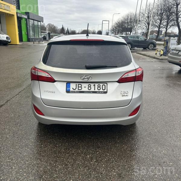 Grey Hyundai i30 2012 in Riga, with an engine capacity of 1.40 L and mileage of 330 thousand km for 3500 €, photo 6 on AUTOMOTO.COM.LV