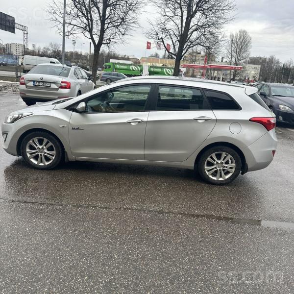 Grey Hyundai i30 2012 in Riga, with an engine capacity of 1.40 L and mileage of 330 thousand km for 3500 €, photo 7 on AUTOMOTO.COM.LV