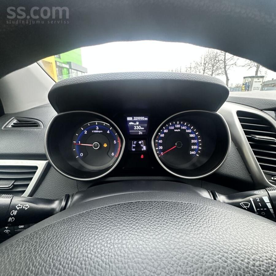 Серый Хендай i30 2012 в Рига, объемом двигателя 1.40 л и пробегом 330 тыс. км за 3500 €, фото 13 на AUTOMOTO.COM.LV