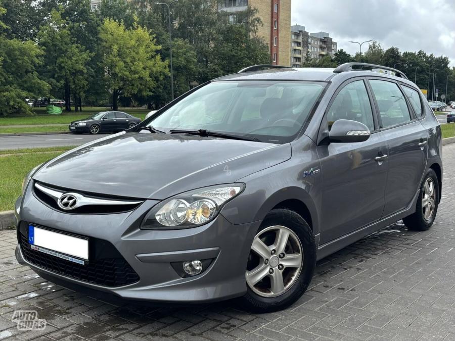 Серый Хендай i30 2012 в Каунас, объемом двигателя 1.60 л и пробегом 300 тыс. км за 1500 €, фото 3 на AUTOMOTO.COM.LV