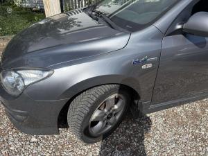 Pelēks Hyundai i30 2012 Tauragė, ar dzinēja tilpumu 1.58 L un nobraukumu 289 tūkst. km par 1600 €, foto 3 vietnē AUTOMOTO.COM.LV