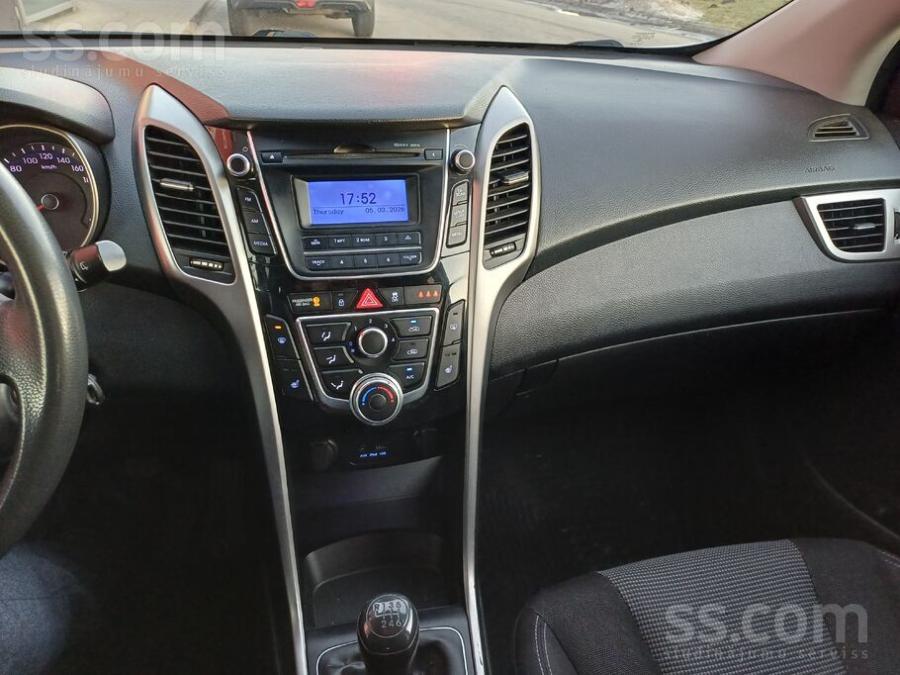 Pelēks Hyundai i30 2013 Rīga, ar dzinēja tilpumu 1.40 L un nobraukumu 368 tūkst. km par 2500 €, foto 7 vietnē AUTOMOTO.COM.LV