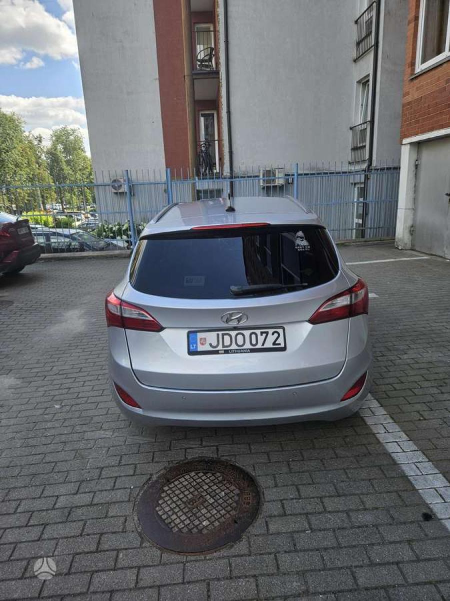 Серый Хендай i30 2013 в Вильнюс, объемом двигателя 1.58 л и пробегом 286 тыс. км за 3200 €, фото 14 на AUTOMOTO.COM.LV
