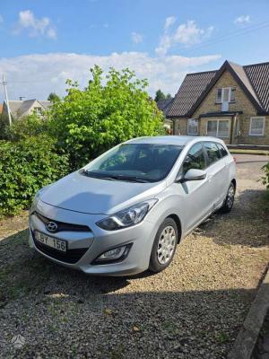 Pelēks Hyundai i30 2013 Kelmė, ar dzinēja tilpumu 1.58 L un nobraukumu 202 tūkst. km par 3800 €, foto  vietnē AUTOMOTO.COM.LV