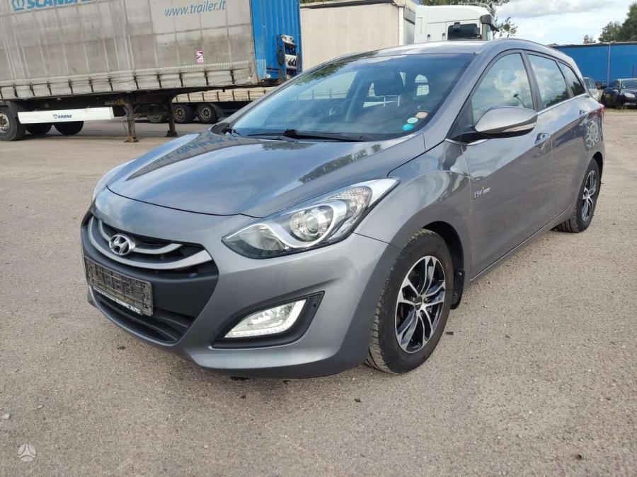 Grey Hyundai i30 2013 in Prienai, with an engine capacity of 1.59 L and mileage of 161 thousand km for 5150 €, photo 1 on AUTOMOTO.COM.LV