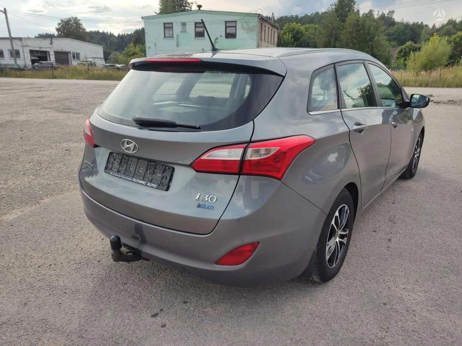 Grey Hyundai i30 2013 in Prienai, with an engine capacity of 1.59 L and mileage of 161 thousand km for 5150 €, photo 7 on AUTOMOTO.COM.LV