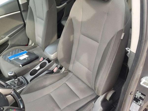 Grey Hyundai i30 2013 in Prienai, with an engine capacity of 1.59 L and mileage of 161 thousand km for 5150 €, photo 10 on AUTOMOTO.COM.LV