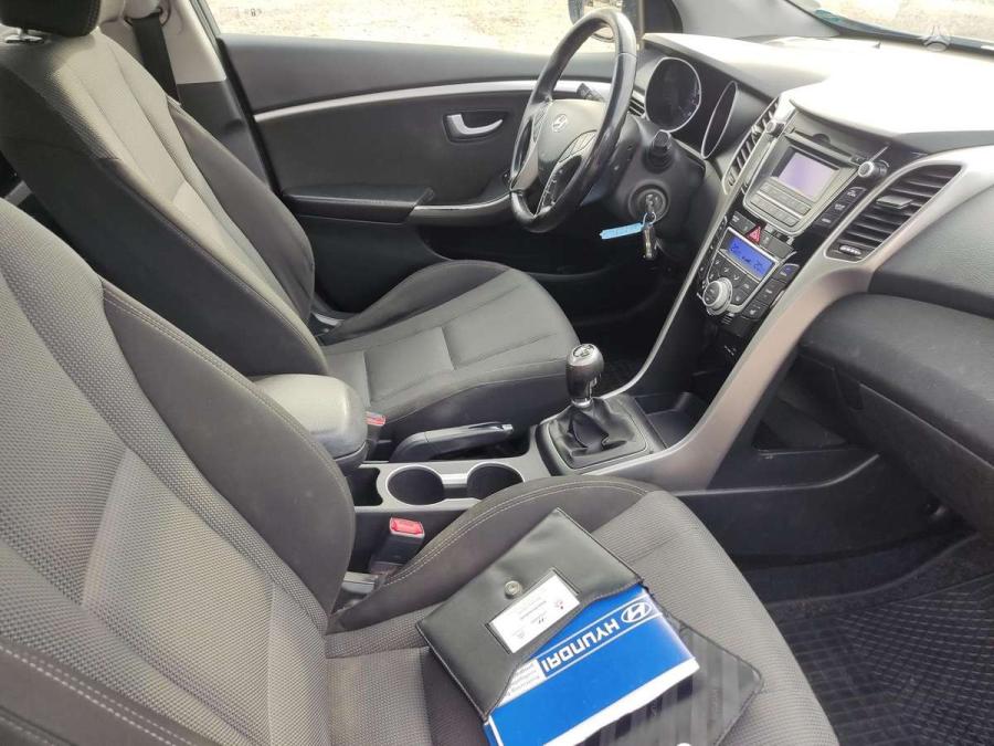 Grey Hyundai i30 2013 in Prienai, with an engine capacity of 1.59 L and mileage of 161 thousand km for 5150 €, photo 11 on AUTOMOTO.COM.LV
