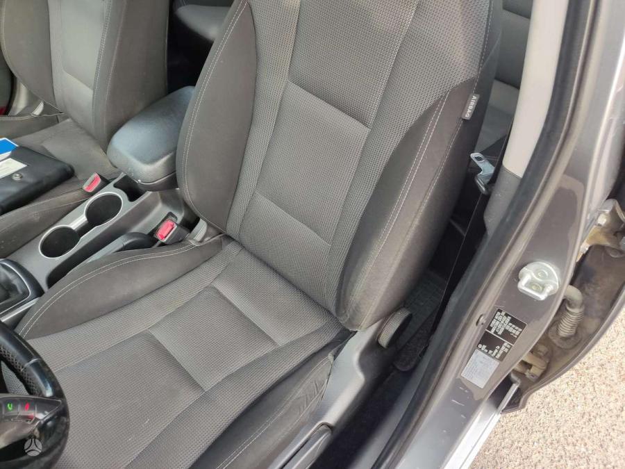 Grey Hyundai i30 2013 in Prienai, with an engine capacity of 1.59 L and mileage of 161 thousand km for 5150 €, photo 16 on AUTOMOTO.COM.LV
