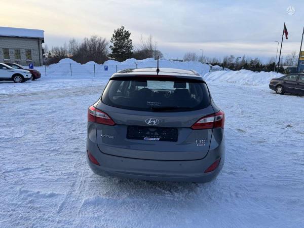 Pelēks Hyundai i30 2014 Telšiai, ar dzinēja tilpumu 1.60 L un nobraukumu 228 tūkst. km par 4700 €, foto 5 vietnē AUTOMOTO.COM.LV