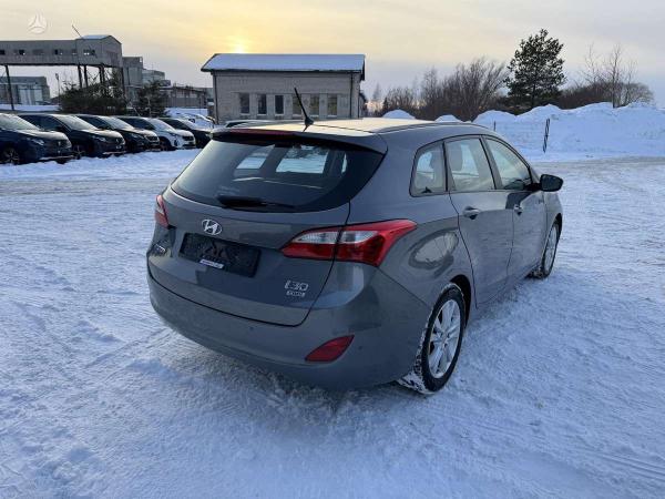 Pelēks Hyundai i30 2014 Telšiai, ar dzinēja tilpumu 1.60 L un nobraukumu 228 tūkst. km par 4700 €, foto 6 vietnē AUTOMOTO.COM.LV
