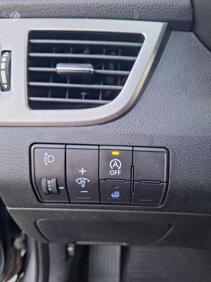 Pelēks Hyundai i30 2014 Vilkaviškis, ar dzinēja tilpumu 1.58 L un nobraukumu 210 tūkst. km par 5100 €, foto 15 vietnē AUTOMOTO.COM.LV