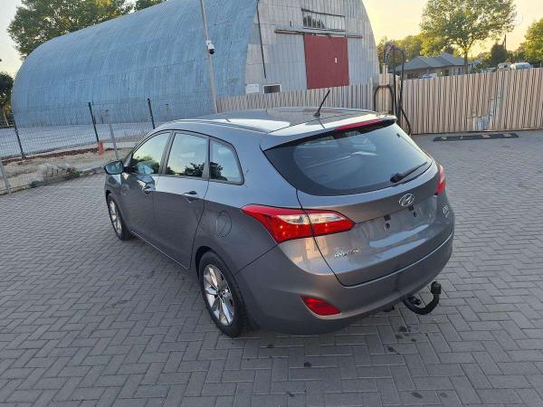 Pelēks Hyundai i30 2014 Vilkaviškis, ar dzinēja tilpumu 1.58 L un nobraukumu 210 tūkst. km par 4950 €, foto 3 vietnē AUTOMOTO.COM.LV