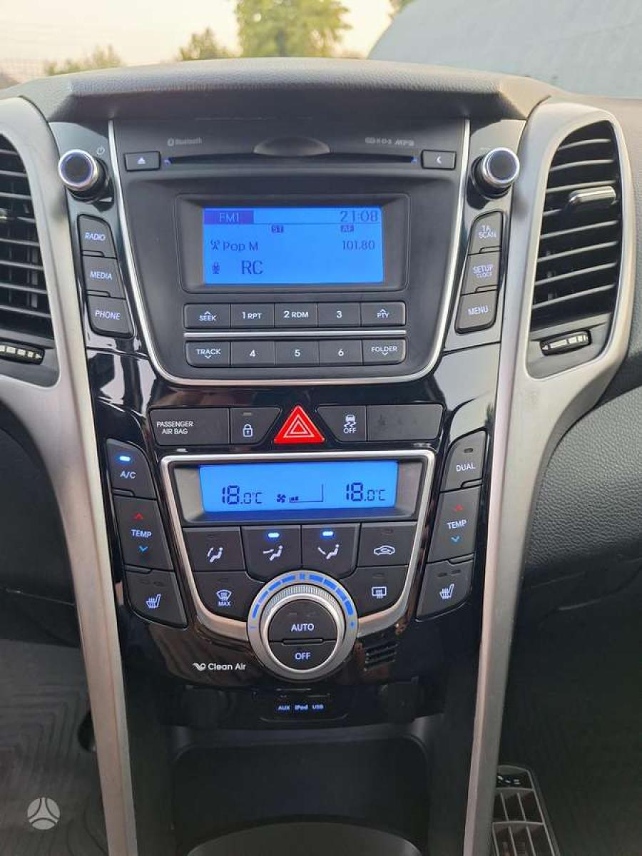 Pelēks Hyundai i30 2014 Vilkaviškis, ar dzinēja tilpumu 1.58 L un nobraukumu 210 tūkst. km par 4950 €, foto 19 vietnē AUTOMOTO.COM.LV