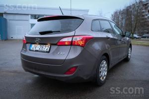 Grey Hyundai i30 2015 in Riga, with an engine capacity of 1.60 L and mileage of 154 thousand km for 5500 €, photo 6 on AUTOMOTO.COM.LV