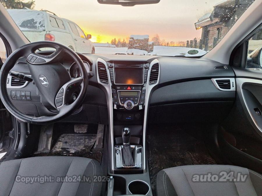Pelēks Hyundai i30 2015 Veru, ar dzinēja tilpumu 1.60 L un nobraukumu 107 tūkst. km par 8400 €, foto 11 vietnē AUTOMOTO.COM.LV