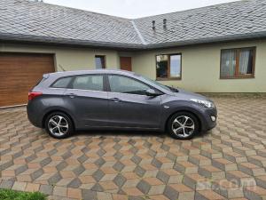 Grey Hyundai i30 2015 in Talsi, with an engine capacity of 1.60 L and mileage of 224 thousand km for 6199 €, photo 7 on AUTOMOTO.COM.LV