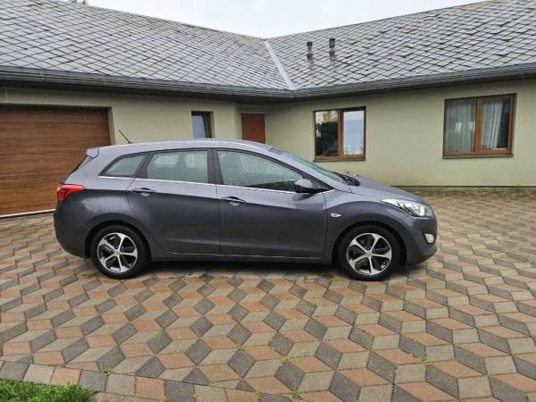 Pelēks Hyundai i30 2015 Talsi, ar dzinēja tilpumu 1.60 L un nobraukumu 224 tūkst. km par 6199 €, foto 6 vietnē AUTOMOTO.COM.LV