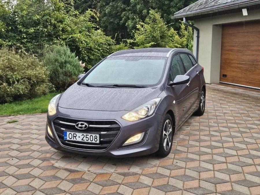 Pelēks Hyundai i30 2015 Talsi, ar dzinēja tilpumu 1.60 L un nobraukumu 224 tūkst. km par 6199 €, foto 8 vietnē AUTOMOTO.COM.LV
