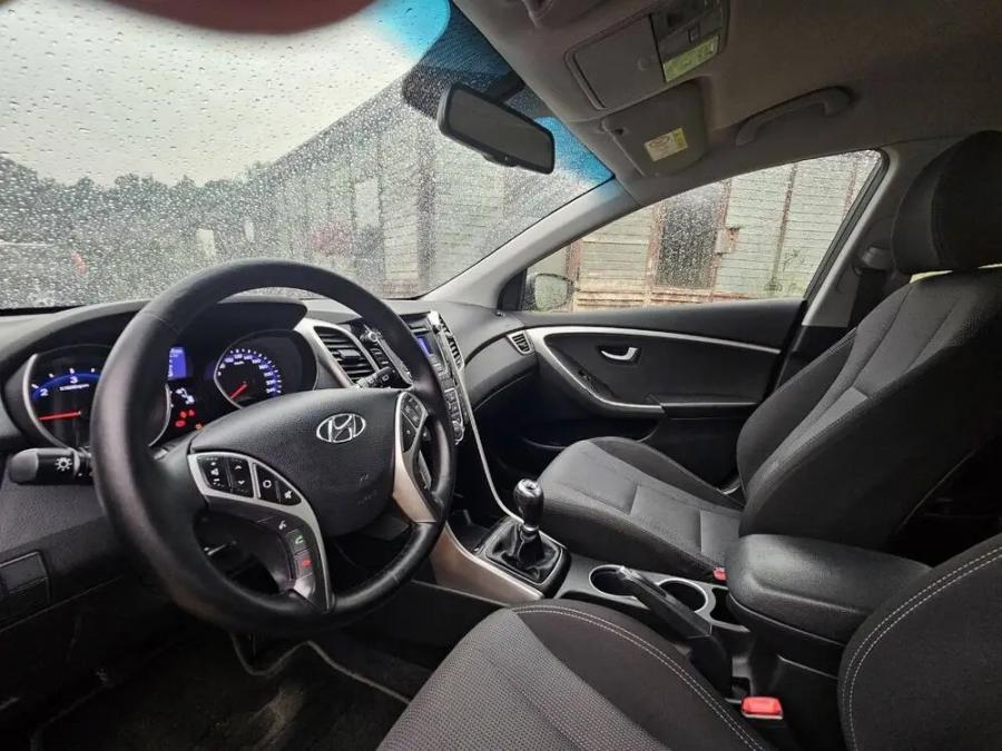 Pelēks Hyundai i30 2015 Talsi, ar dzinēja tilpumu 1.60 L un nobraukumu 224 tūkst. km par 6199 €, foto 16 vietnē AUTOMOTO.COM.LV