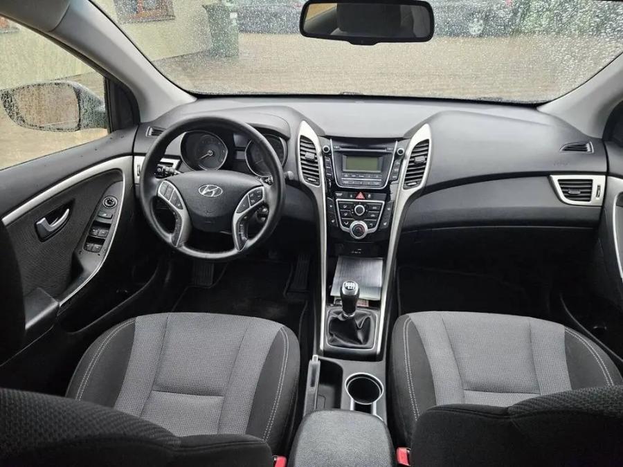 Pelēks Hyundai i30 2015 Talsi, ar dzinēja tilpumu 1.60 L un nobraukumu 224 tūkst. km par 6199 €, foto 17 vietnē AUTOMOTO.COM.LV