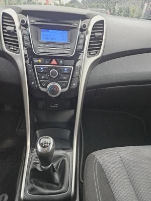 Pelēks Hyundai i30 2015 Talsi, ar dzinēja tilpumu 1.60 L un nobraukumu 224 tūkst. km par 6199 €, foto 21 vietnē AUTOMOTO.COM.LV