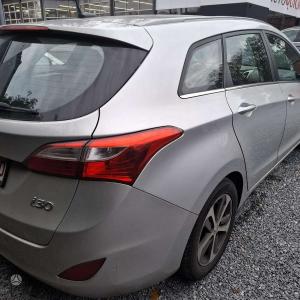 Grey Hyundai i30 2016 in Pakruojis, with an engine capacity of 1.58 L and mileage of 215 thousand km for 3450 €, photo 6 on AUTOMOTO.COM.LV