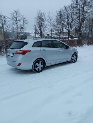 Pelēks Hyundai i30 2016 Kelmė, ar dzinēja tilpumu 1.60 L un nobraukumu 76 tūkst. km par 6800 €, foto 3 vietnē AUTOMOTO.COM.LV