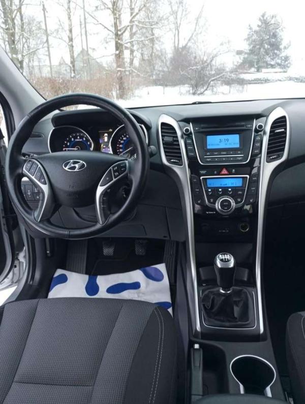 Grey Hyundai i30 2016 in Kelme, with an engine capacity of 1.60 L and mileage of 76 thousand km for 6800 €, photo 7 on AUTOMOTO.COM.LV