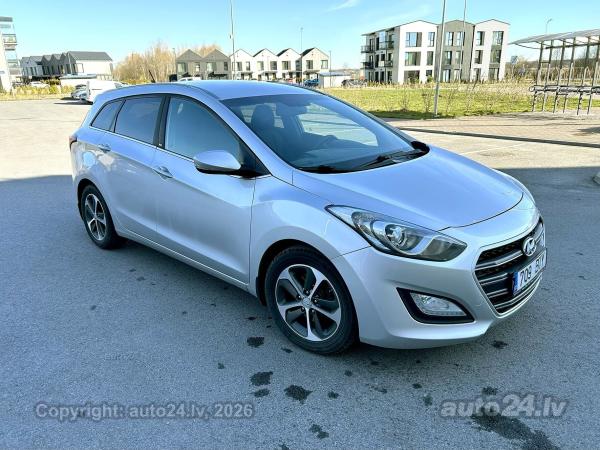 Grey Hyundai i30 2017 in Tallinn, with an engine capacity of 1.60 L and mileage of 177 thousand km for 7500 €, photo 2 on AUTOMOTO.COM.LV
